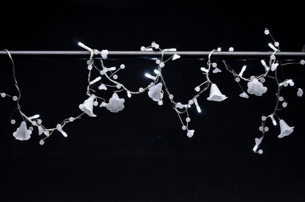 20 LED Garland Light Chain w/ Plastic Flowers and Beads - Luna Bazaar ...