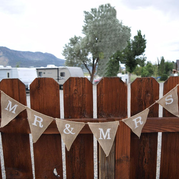 Mr & Mrs Wedding Burlap Triangle Flag Pennant Banner (5 Ft) - Luna ...
